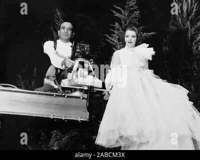 Al Jolson with his wife Ruby Keeler and his son, Al Jr., 1936 Stock ...