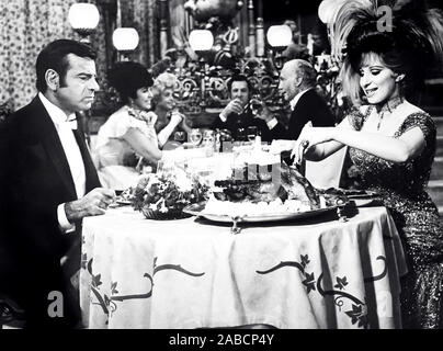 BARBRA STREISAND, HELLO DOLLY!, 1969 Stock Photo - Alamy