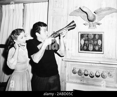 LOUISA, from left: Piper Laurie, Ronald Reagan, 1950 Stock Photo - Alamy