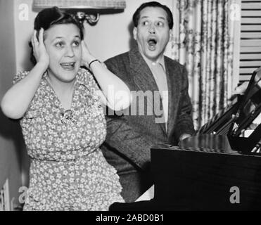 LOOK WHO'S LAUGHING, from left: Jim Jordan, Marian Jordan (aka Fibber ...