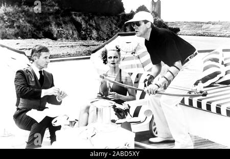 OVERBOARD -1987 GOLDIE HAWN Stock Photo - Alamy