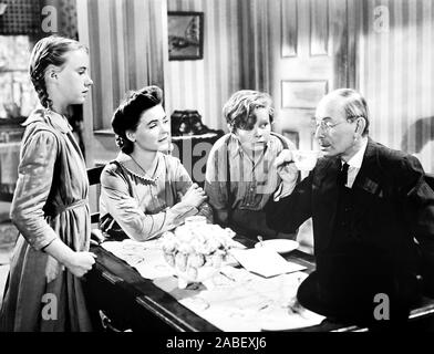 A TREE GROWS IN BROOKLYN, from left: Joan Blondell, Peggy Ann Garner ...