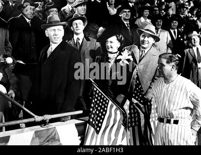 WILSON, from left: Alexander Knox as Woodrow Wilson, Francis X. Bushman ...