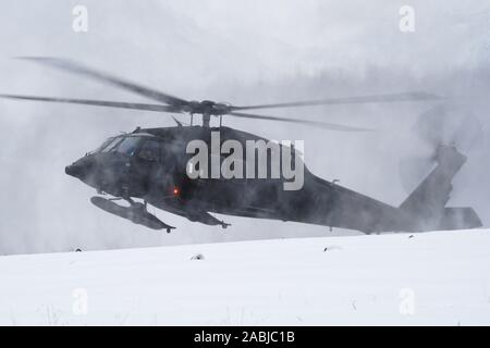 Alaska Army National Guard aviators assigned to Joint Task Force ...