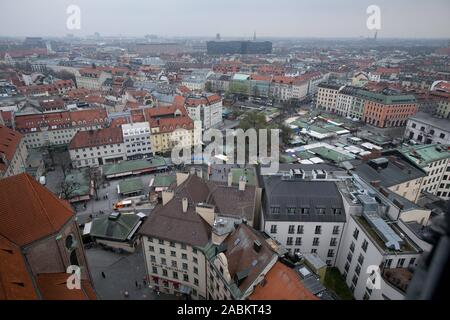 View from the 'Alter Peter' tower, St. Peter, of Marienplatz square ...