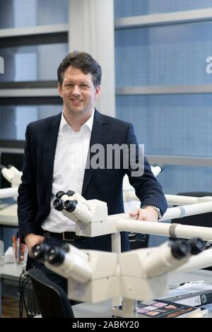 Professor Armin Giese at the Center for Neuropathology and Prion ...