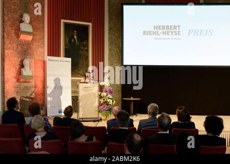 The Austrian journalist Martin Staudinger is awarded the Herbert Riehl ...