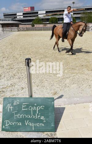 The horse adventure park in Munich-Fröttmanning. In the picture a ...