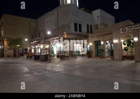 Night shots of Al Seef in Dubai Stock Photo - Alamy