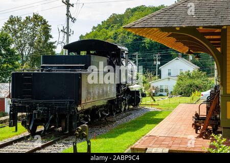 HBMT Baldwin Steam Locomotive No 38, Passenger Depot, Train Station ...
