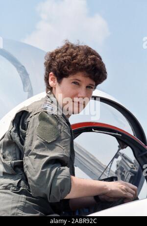 (July 1990) --- Susan J. Helms, one of the 23 astronaut candidates who ...