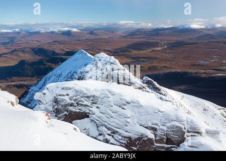 The Munro An Teallach, one of Scotlands finest mountain traverses ...