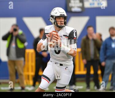 Cincinnati quarterback Ben Bryant in action during an NCAA college ...