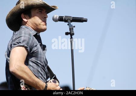 Sean Patrick McGraw performs at the 2009 Stagecoach Festival in Indio ...