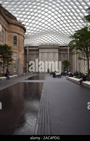 Kogod Courtyard, National Portrait Gallery. Smithsonian American Art ...