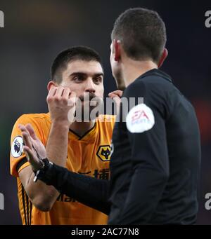 Referee David Coote gestures during the English Premier League soccer ...