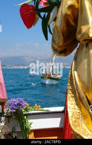 Blessing of St. Peter of Fishermen in Toulon 32 Stock Photo - Alamy
