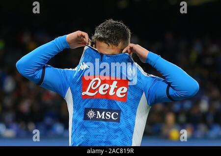 Dries Mertens of Napoli reacts after heading wide of the target during ...