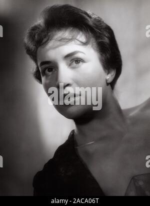 Ursula Lingen, deutsch österreichische Bühnen- und Filmschauspielerin ...