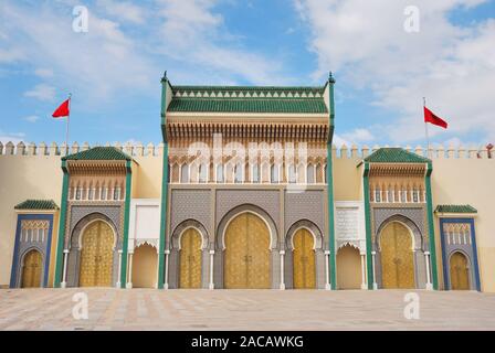Morocco; Fes; Dar el Makhzen; Royal Palace gates Detail Stock Photo - Alamy