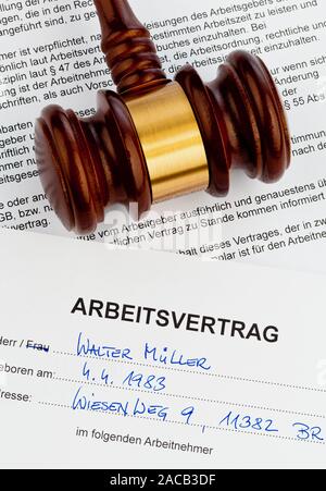Employment contract in German language Stock Photo - Alamy