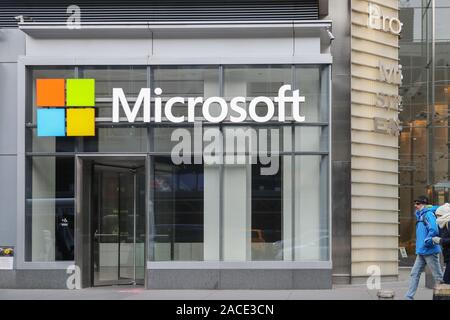 microsoft new york city flagship store fifth avenue New York City USA ...