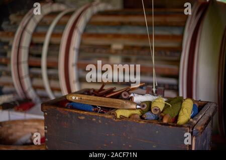 Hand loom weaver early 1900s Stock Photo - Alamy