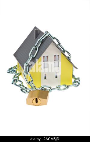 Alarm protected house with chain Stock Photo - Alamy