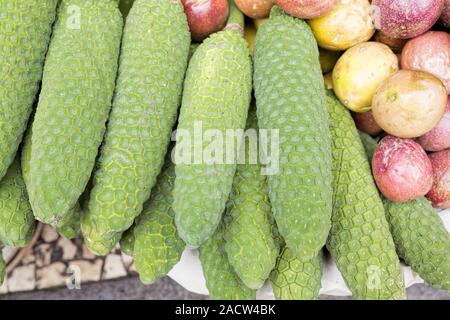 Anona or apple of paradise at the market place Stock Photo - Alamy
