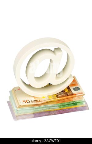 Spider monkey and banknotes Stock Photo - Alamy