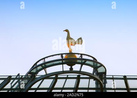 Tottenham Hotspur iconic Golden Cockerel on the South Stand - Tottenham ...