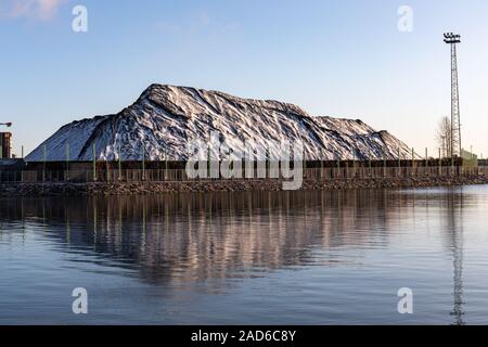 Coal-fired Hanasaari Power Plant of Helen (Helsingin Energia) in ...