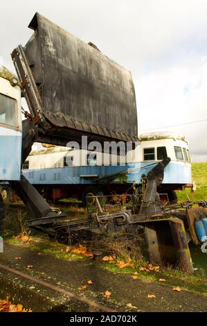 The Water Slope (Pente d'eau) at Montech on the Canal Latéral de la ...