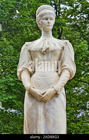 statue of the Empress Elisabeth Stock Photo - Alamy