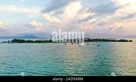 Aerial View of sea gypsy village in Celebes sea Semporna Stock Photo ...