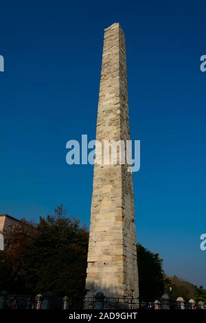 The Walled Obelisk or Column of Constantine (Turkish: Orme Dikilitas ...