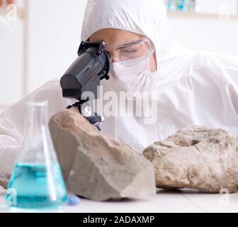 geologist lab with microscope Stock Photo - Alamy