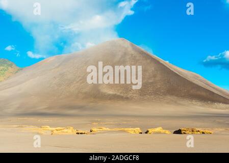 Mount Yasur Volcano, Tanna Island, Vanuatu. Vertical Stock Photo - Alamy