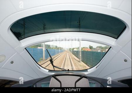 Führerstand eines ICE - Bullet Train ICE Stock Photo - Alamy