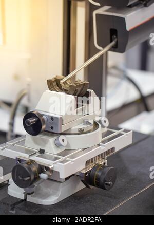 Hybrid Surface Texture Measuring System for surface roughness and ...