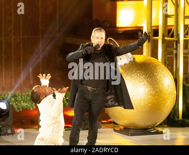 Derek Hough performs on stage during 87th Annual Rockefeller Center ...