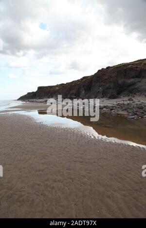 Rapidly eroding boulder clay cliffs on the Holderness coast, Mappleton ...