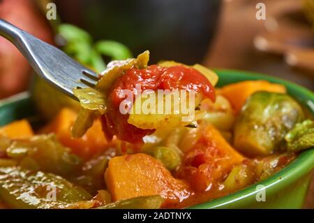 Daraba, dish prepared with okra, tomatoes, sweet potatoes, greens ...