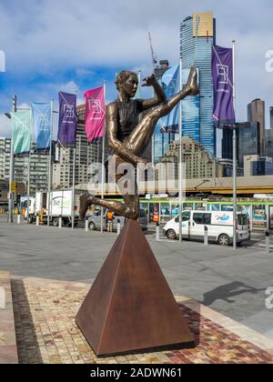Bronze statue of iconic kick by AFLW footballer Tayla Harris by ...