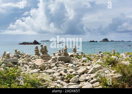 Stone stacks at Stoney Porth, Bryher, Isles of Scilly Stock Photo - Alamy