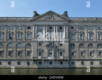 Zentral- und Landesbibliothek Berlin ZLB, Alter Marstall, Spree, Breite ...