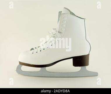 SIngle Ice Skate Side View Cut Out on White Stock Photo - Alamy