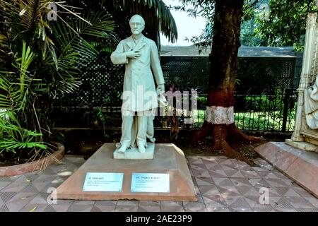 Sculpture of Dr Thomas Blaney, Bhau Daji Lad Museum, Mumbai ...