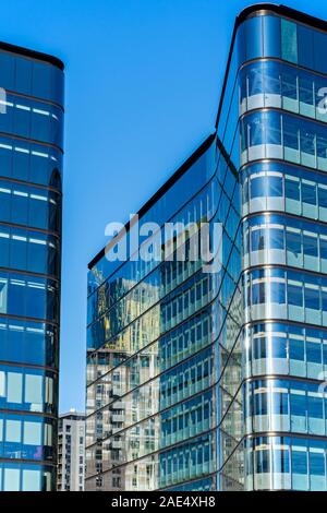 The 101 and 100 Embankment office buildings above the pedestrian ...