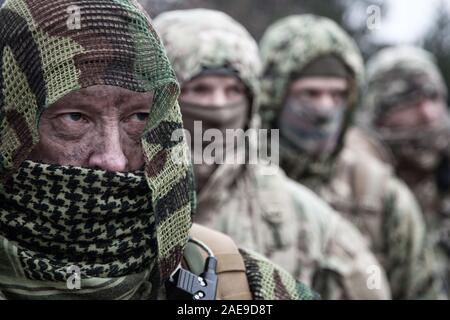 Army elite forces tactical soldiers group portrait Stock Photo - Alamy